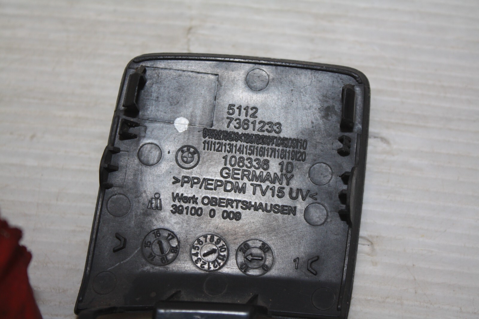 BMW X1 F48 F49 Rear Bumper Tow Cover 2015 To 2019 51127361233 Genuine ...