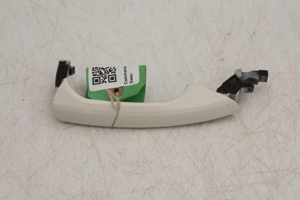 Mercedes A C Class W204 Front Right Door Handle A2047600270 Genuine ...