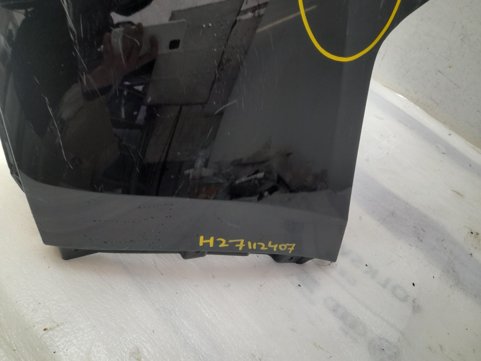 Tesla Model Y Rear Bumper 2022 ON 1487995-00-B Genuine *DAMAGED ...