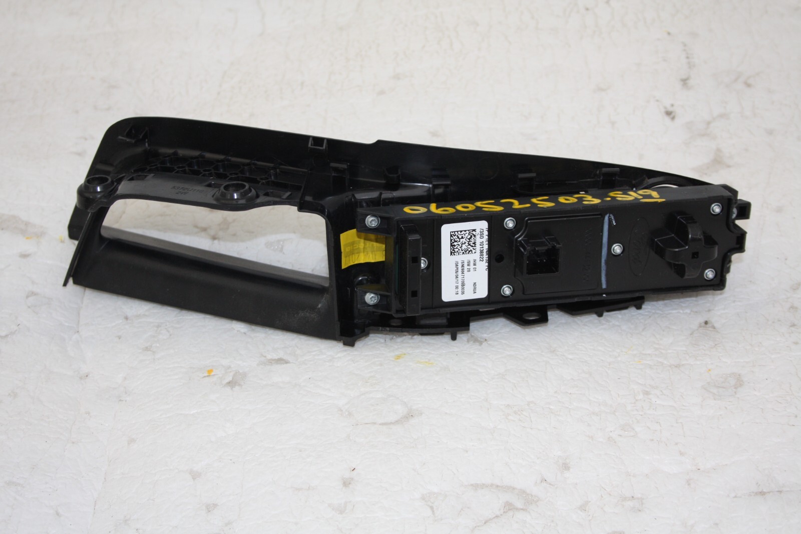 Ford Kuga Front Right Window Switch 2014 TO 2018 XXXX-14A132-XX Genuine ...