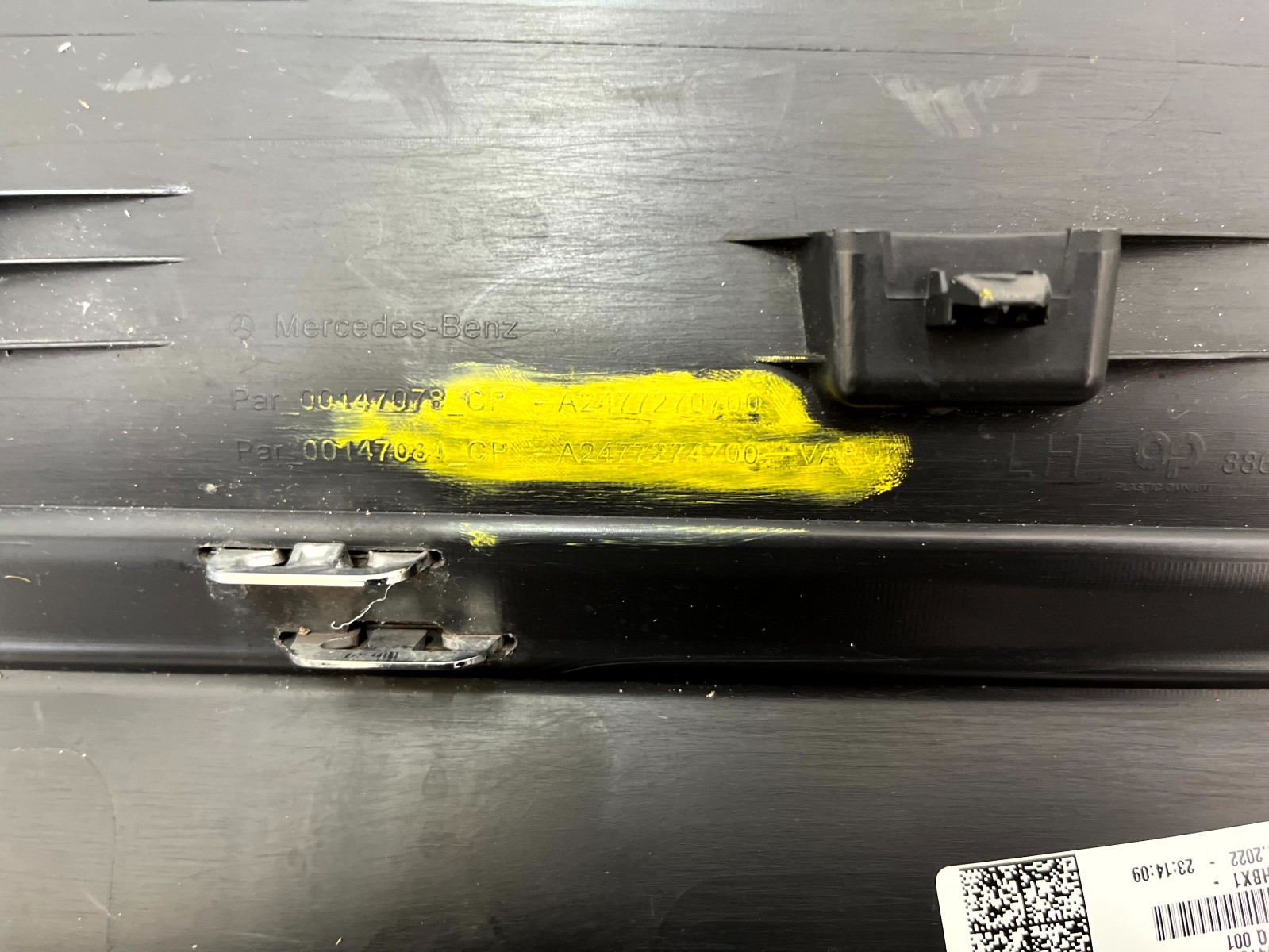 Mercedes GLB X247 Front Left Lower Door Moulding 2020 ON A2477274700 ...