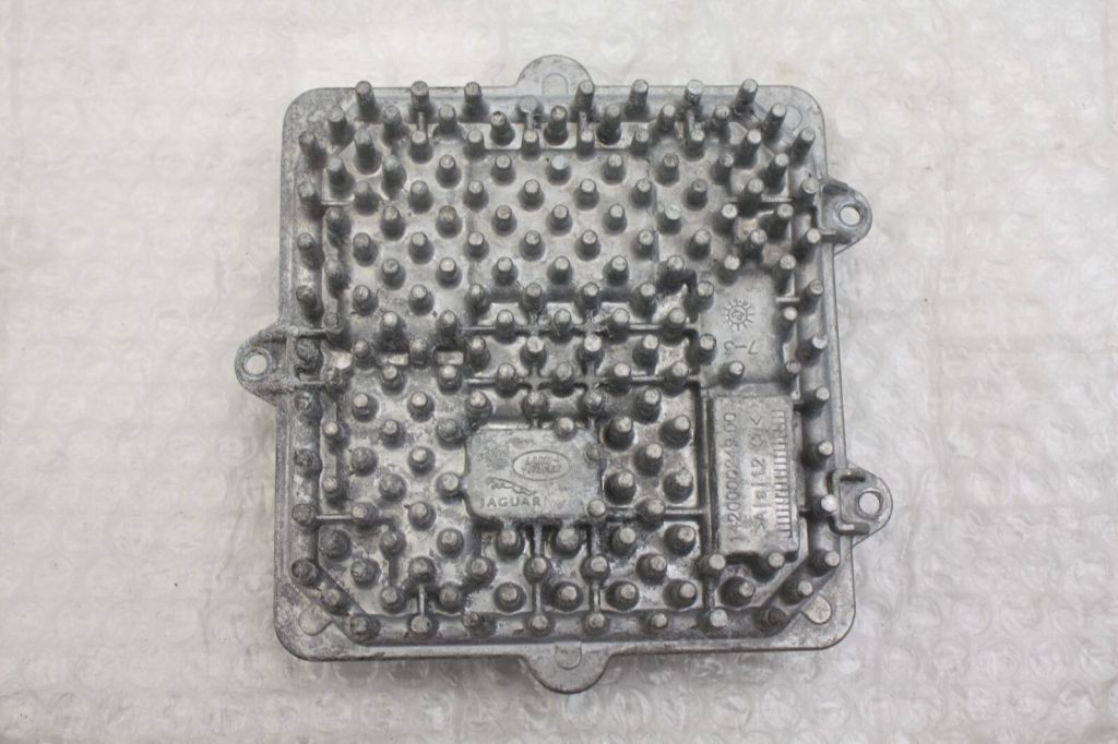 Land Rover Defender L663 Headlight Control Module Unit L8B2-13E005-AB ...