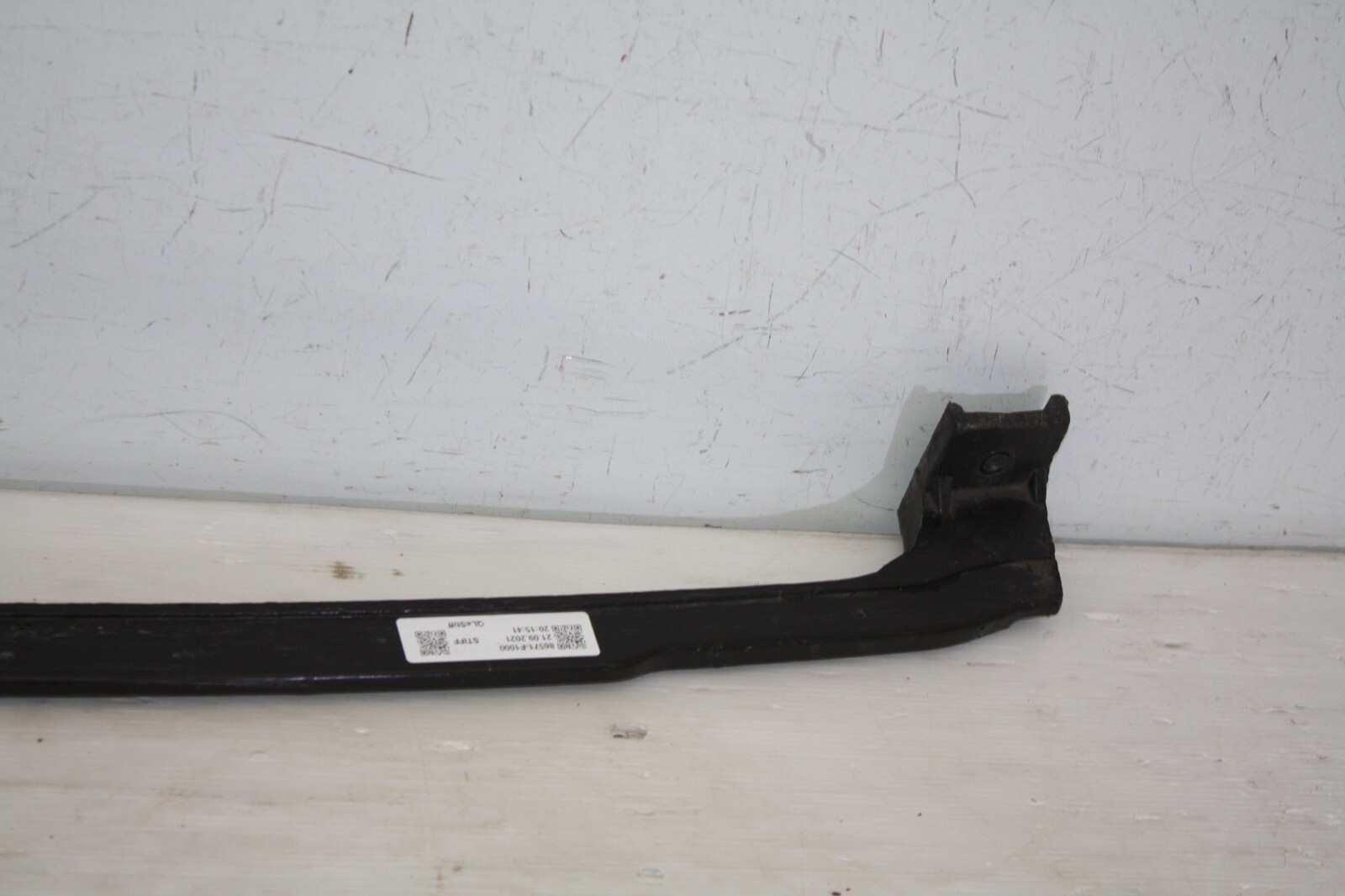 Kia Sportage Front Bumper Reinforcement Bar 2021 86571-F1000 Genuine ...