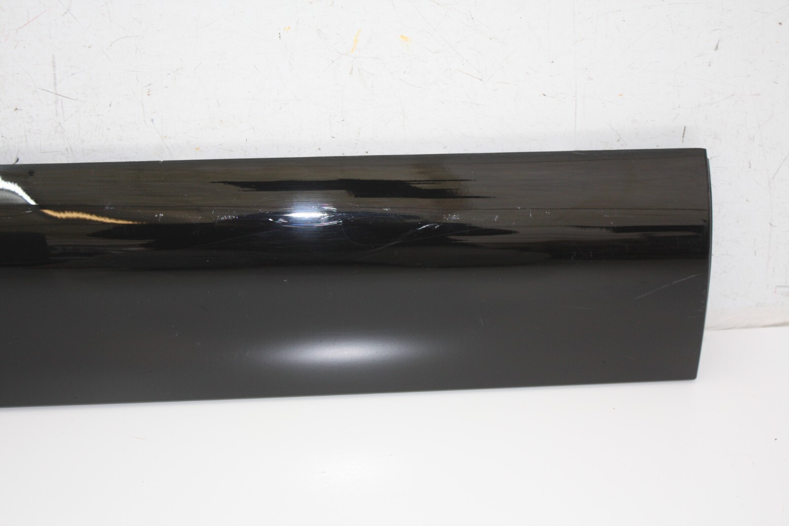 Range Rover Vogue L460 Rear Left Door Moulding 2022 ON M8E2-274A49-AH ...