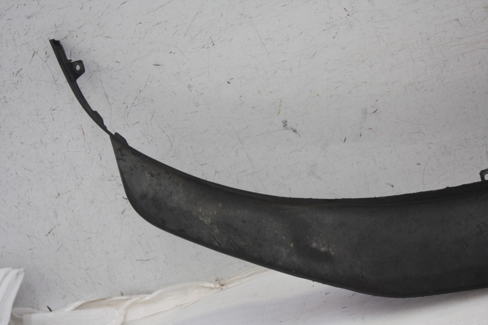 Hyundai i30 Front Bumper Lower Section 86591-G4AA0 Genuine *DAMAGED ...