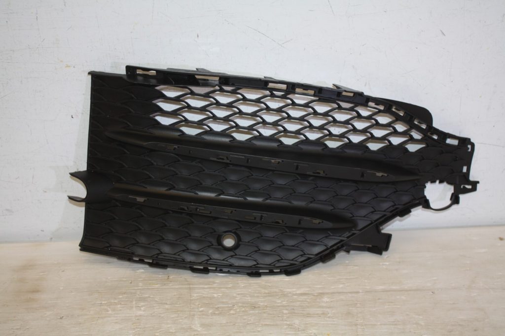 Mercedes GLE V167 AMG Front Bumper Right Grill 2019 On A1678857503 ...