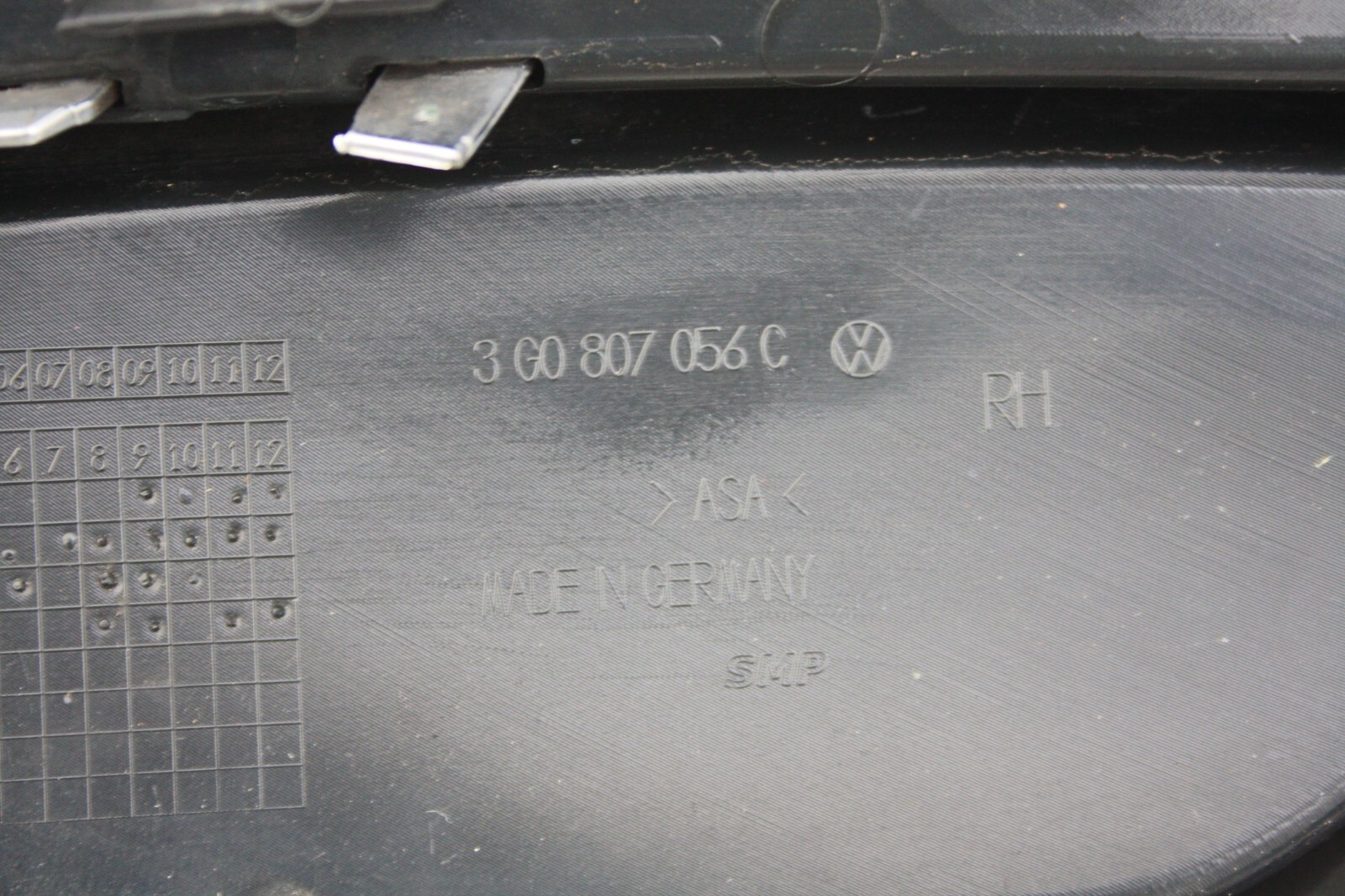 VW Passat B8 Rear Bumper Right Side Trim 2015-2019 3G0807056C Genuine ...