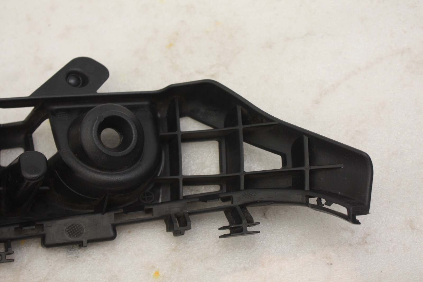 Mercedes GLA Class W156 Rear Bumper Right Bracket 2014-2020 A1568850265 ...