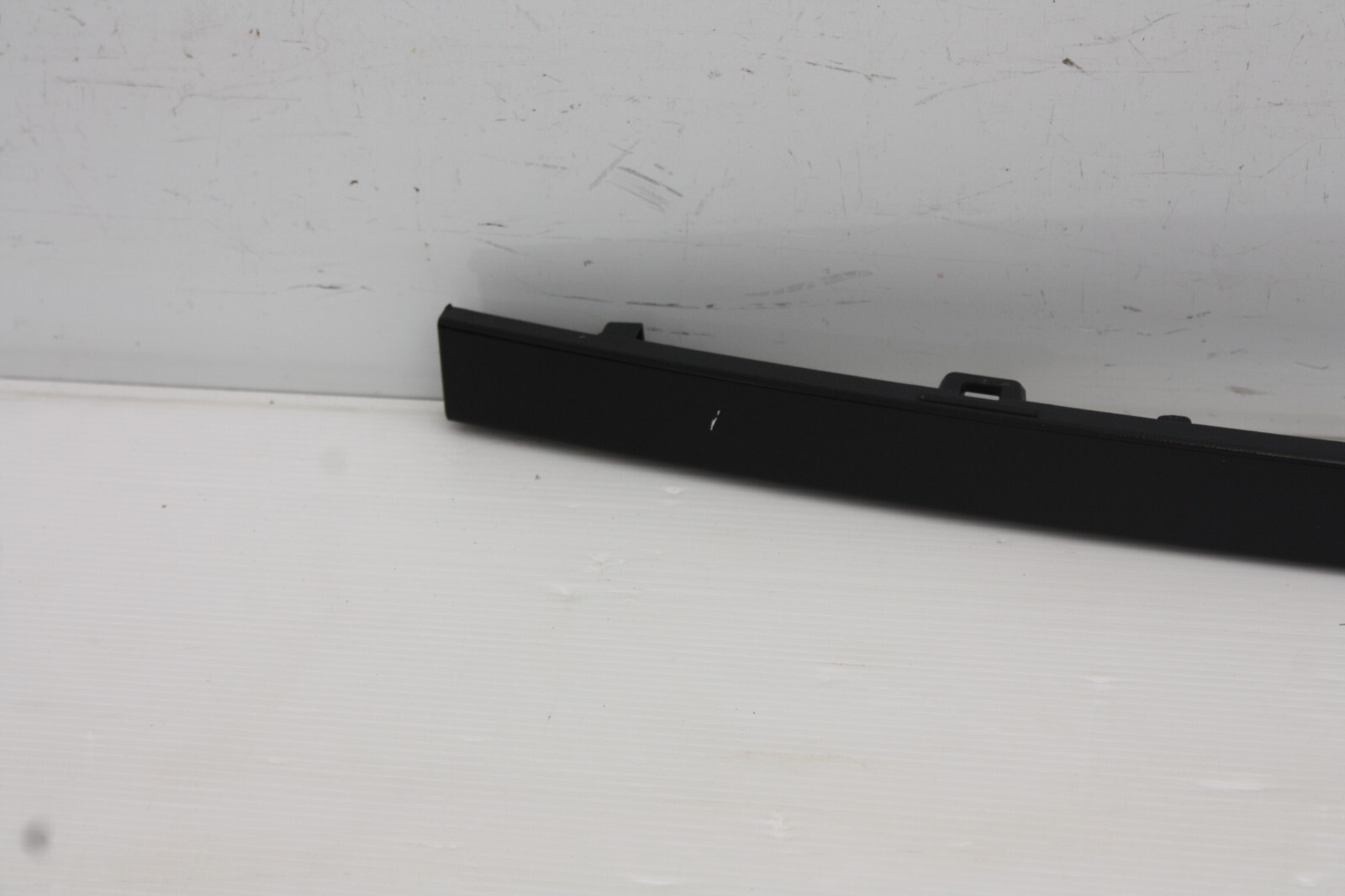 Range Rover Evoque Rear Bumper Center Trim K8D2-17775-AB Genuine ...